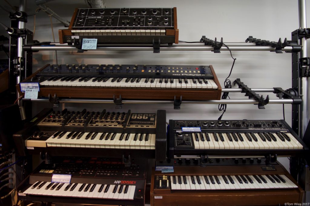 Five G Toyko - Take A Look At The Best Vintage Synthesizer Store
