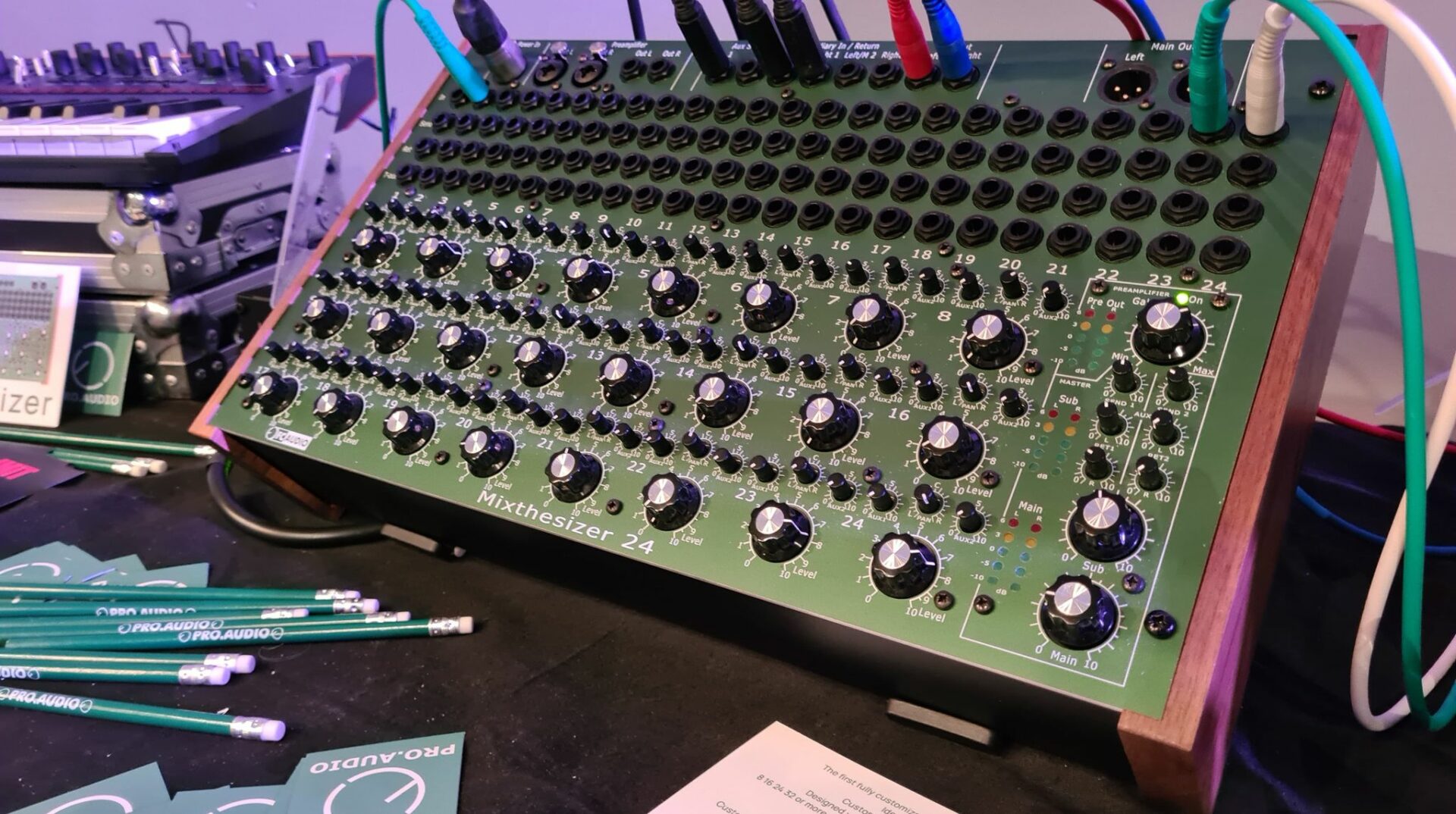 FCPro Audio Mixthesizer, a fully customizable mixer dedicated to ...