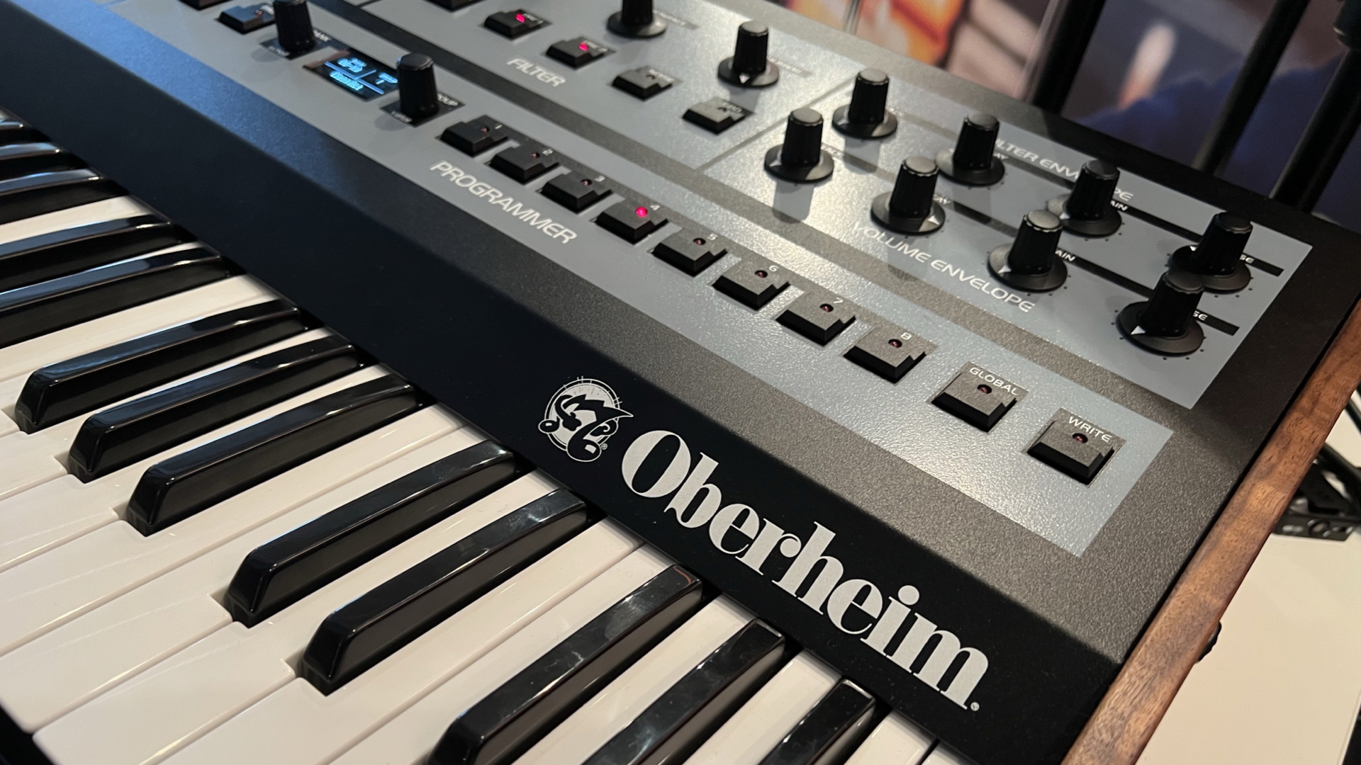 Superbooth 22: Oberheim OB-X8, 8 voice poly analog Synthesizer is official