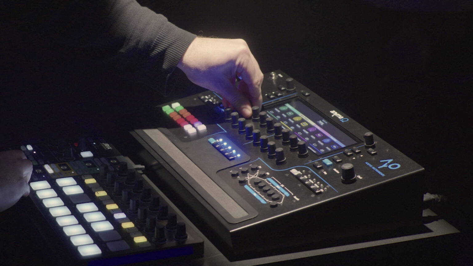 Aodyo Anyma Omega, new polyphonic physical modeling Synthesizer