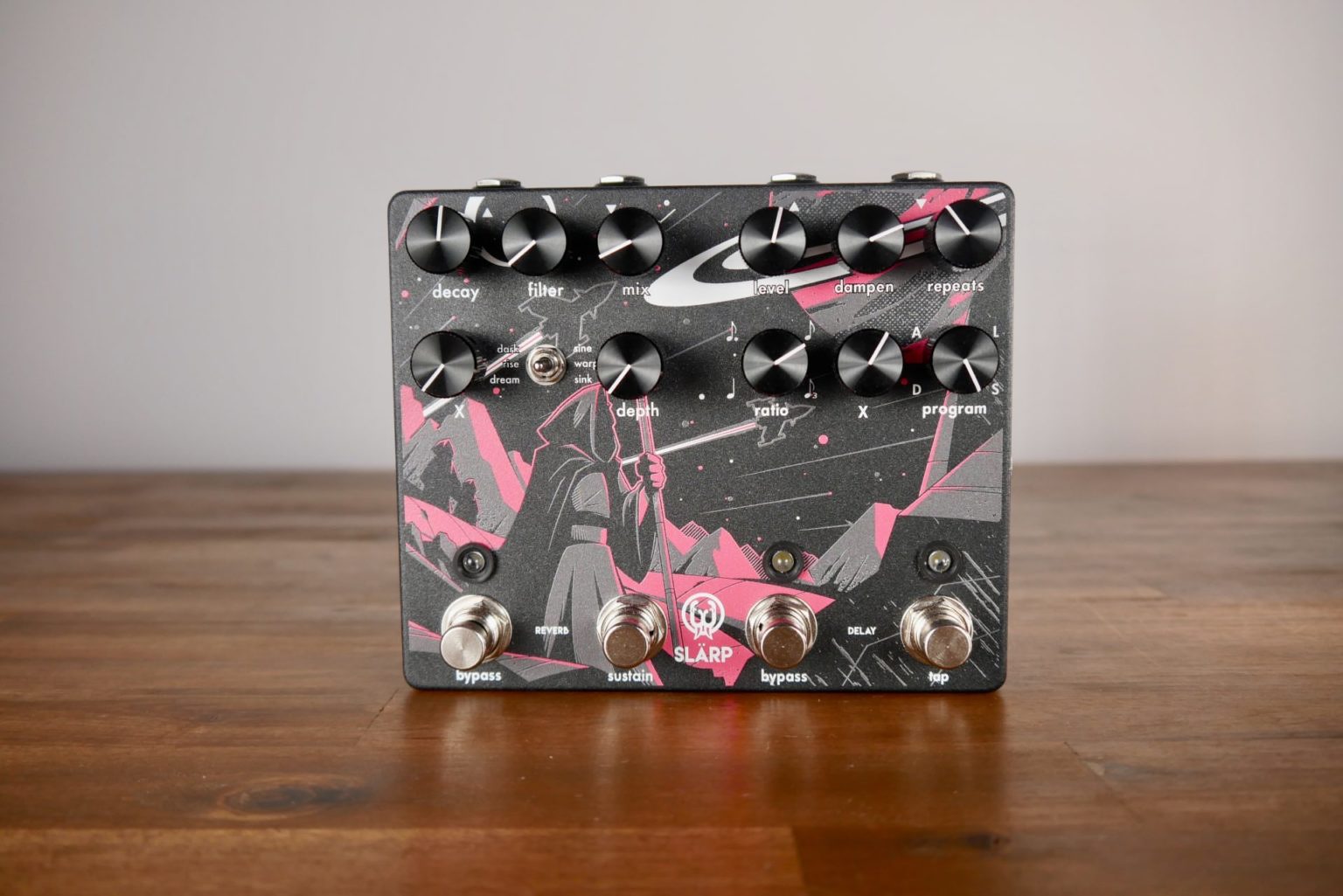 Walrus Audio SLÖ review, a multi-texture reverb pedal tested with synths