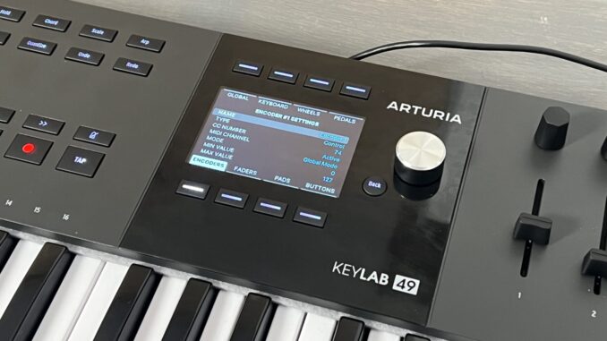 Arturia KeyLab mk3 review, hardware and software MIDI keyboard ...