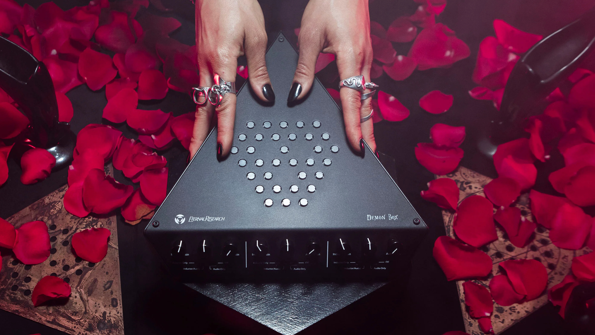 Eternal Research Demon Box - SYNTH ANATOMY