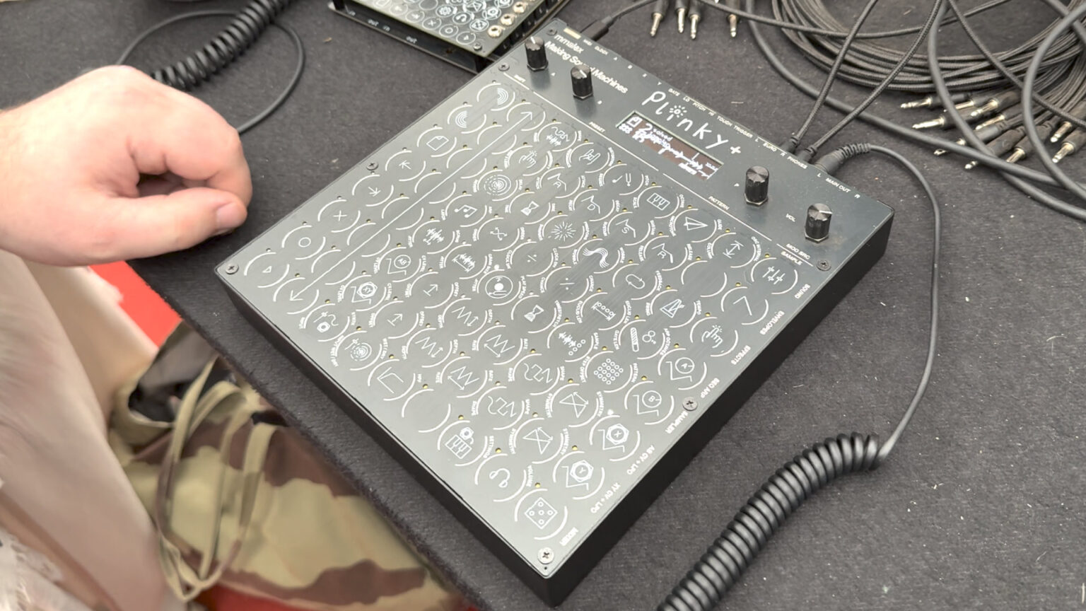 Making Sound Machines Plinky+, open-source 8-voice touch polysynth gets ...